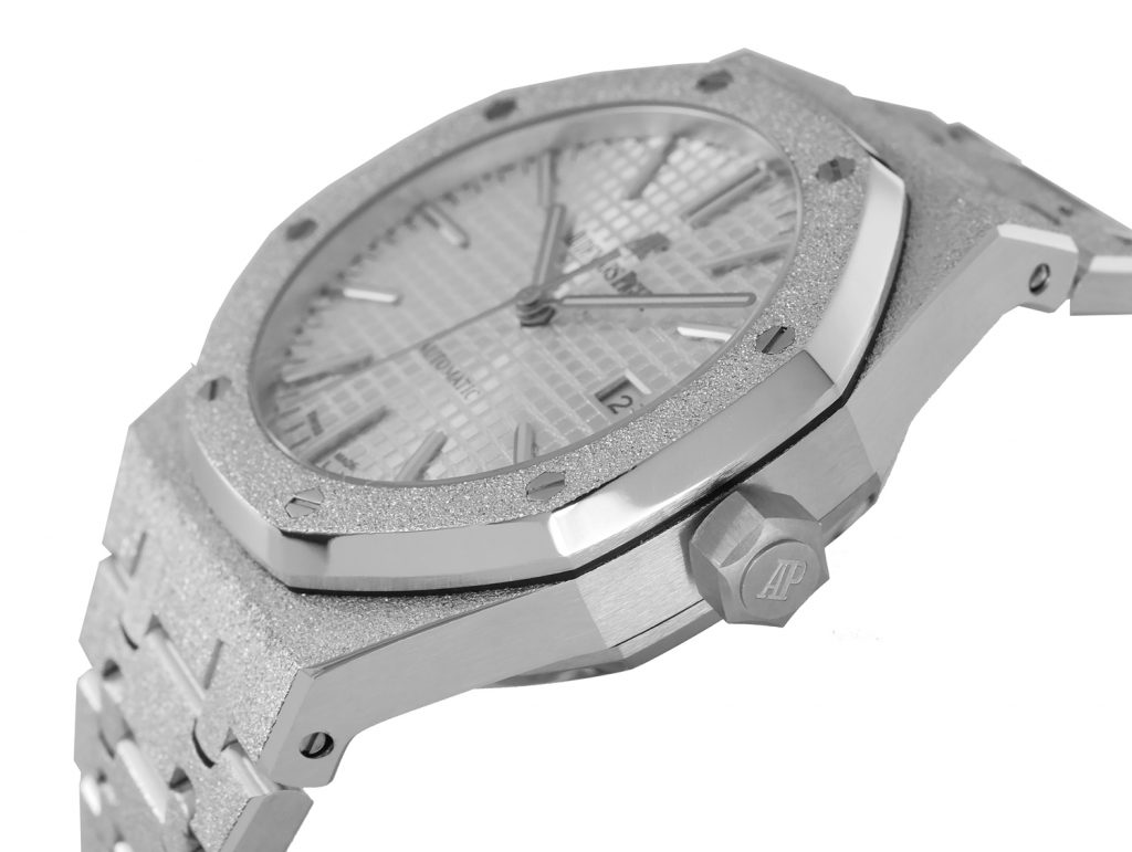 Replica Audemars Piguet Royal Oak frosted silver bei uns im Shop