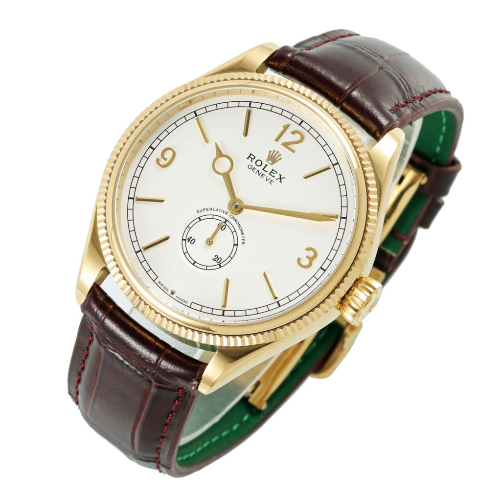 2025 Modell der Replica Rolex Perpetual 1908 gold mit weissem ZB
